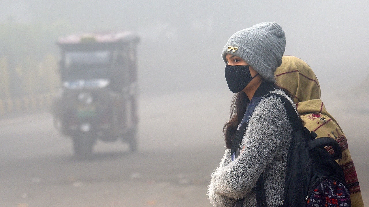 delhi-faces-december-heat-as-mercury-hovers-above-normal-weather